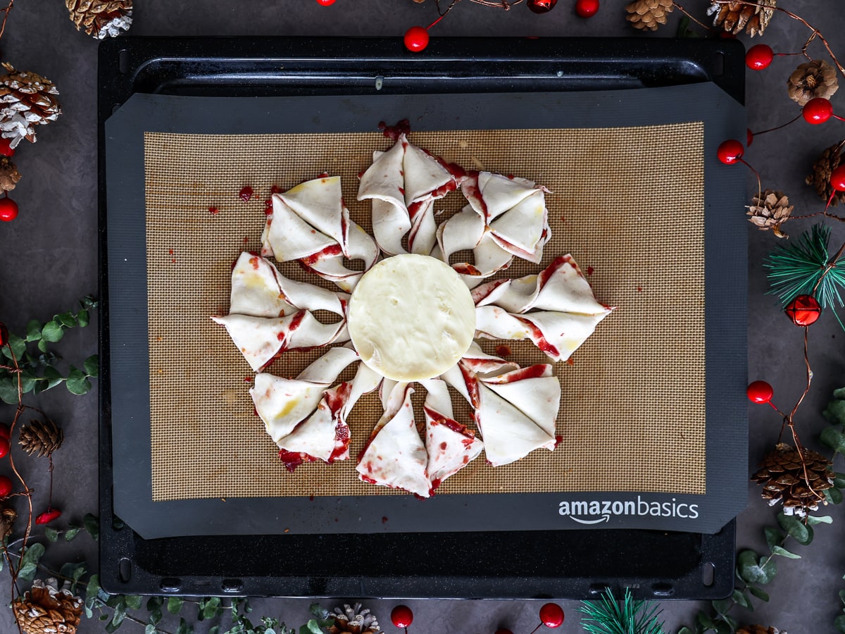 Puff Pastry Snowflake (Savory OR Sweet!) | Indulgent Eats - Dining ...